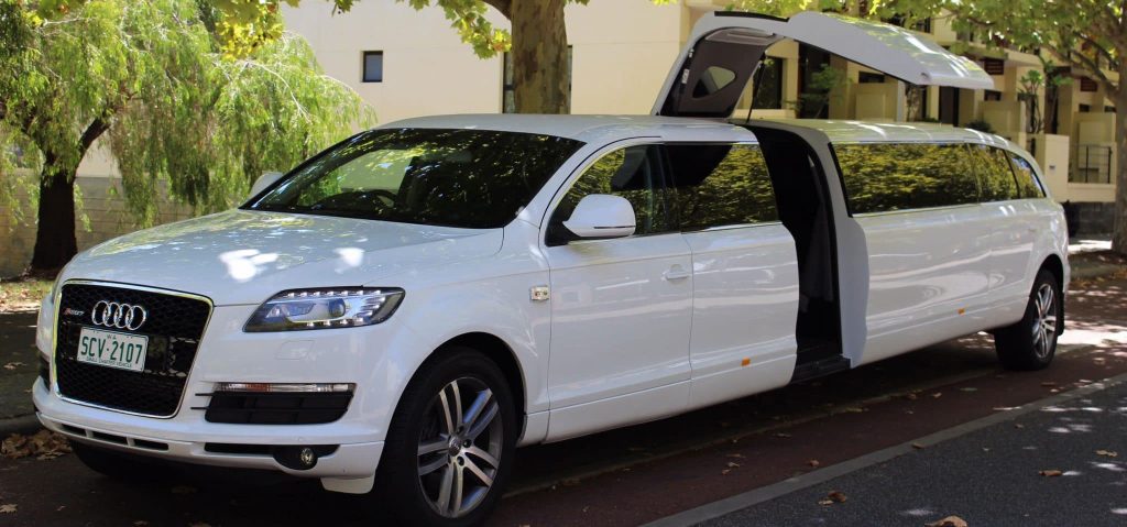 Best Corporate Limousine Hire in Perth | 0412 956 936